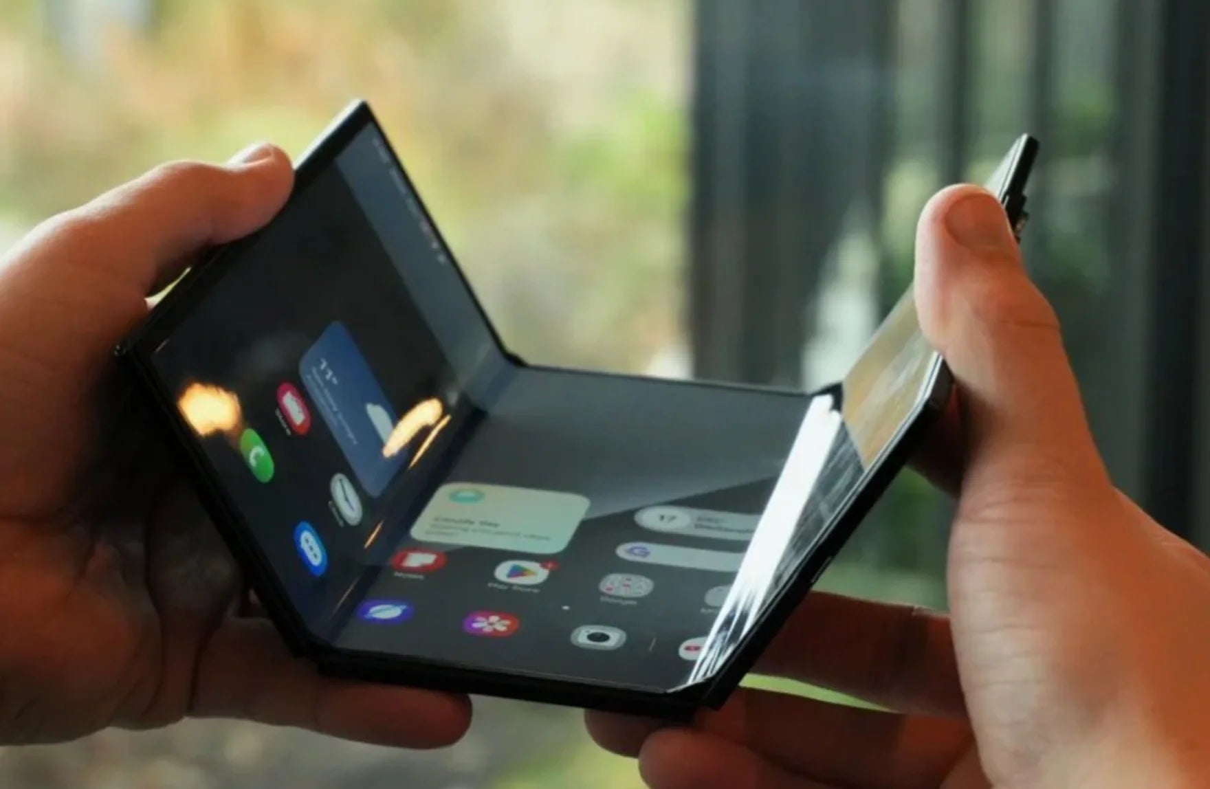 Best Protective Z TriFold Cases (Drop-Tested Guide) – The Z Fold Case